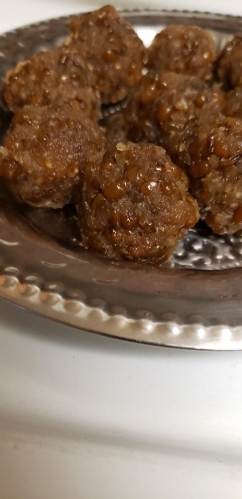 Sukhiyan/ Sugiyan - Vegan Mung bean fritters {sweet} - Lathi's Kitchen